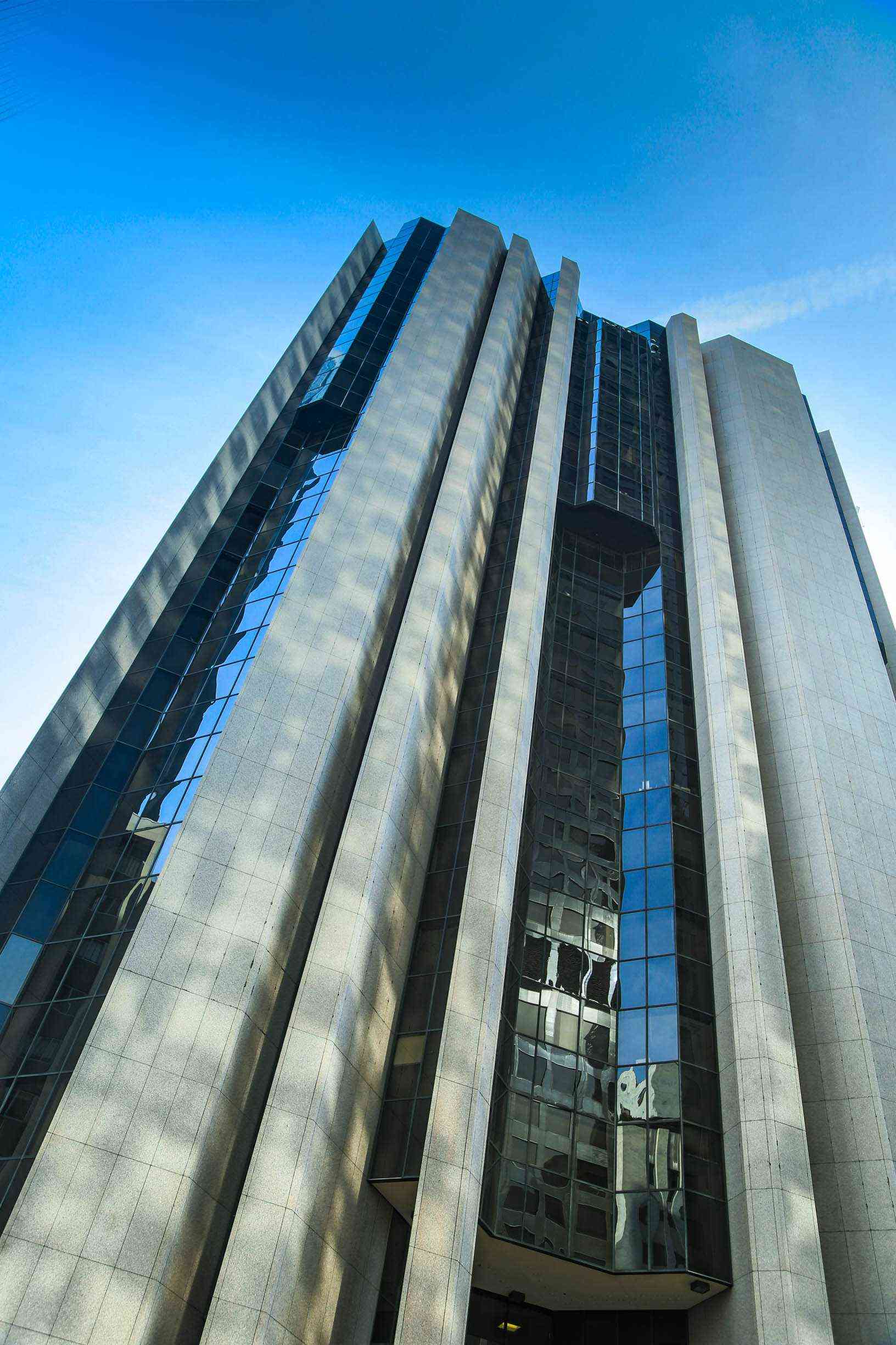 800 WEST SIXTH - Gallery